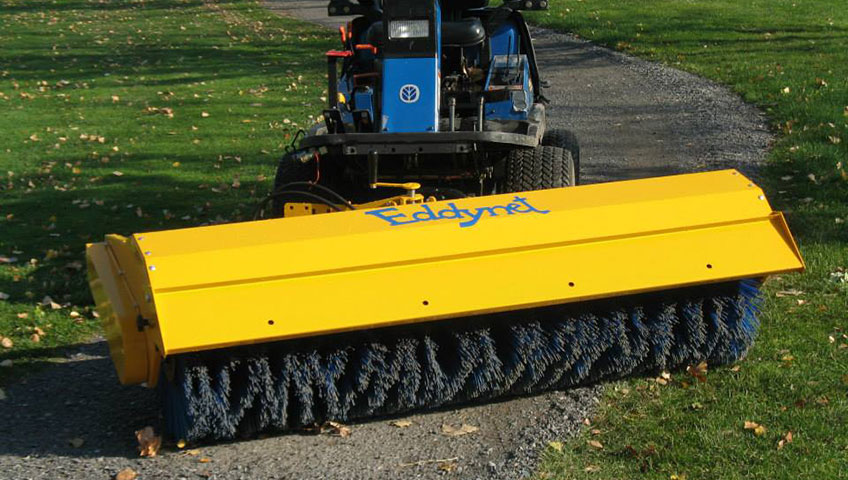 Eddynet | Front Mounted Mechanical Sweeper Attachment for 25hp tractors ...